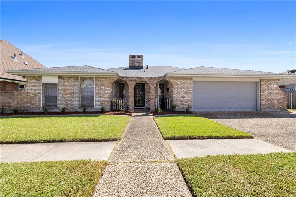 4216 Lake Trail Dr, Kenner, LA 70065 - See Est. Value, Schools & More