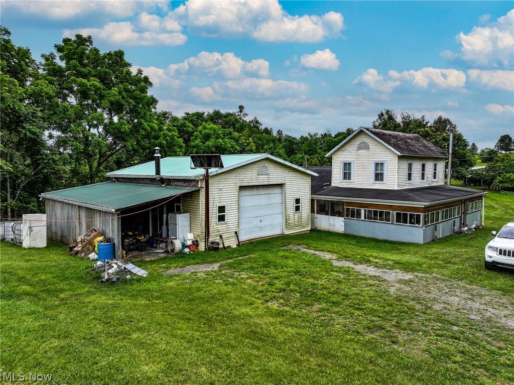 15985 Dog Rd, Newcomerstown, OH 43832 - See Est. Value, Schools & More