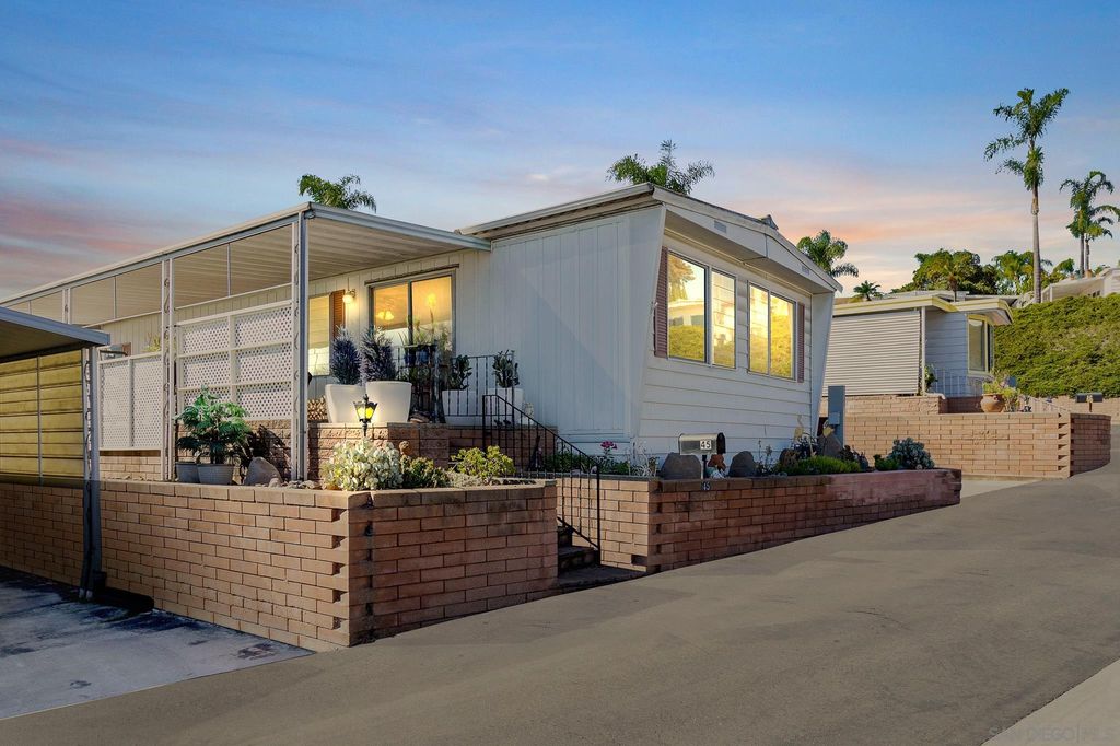 245 W Bobier Dr W #45, Vista, CA 92083 - See Est. Value, Schools & More