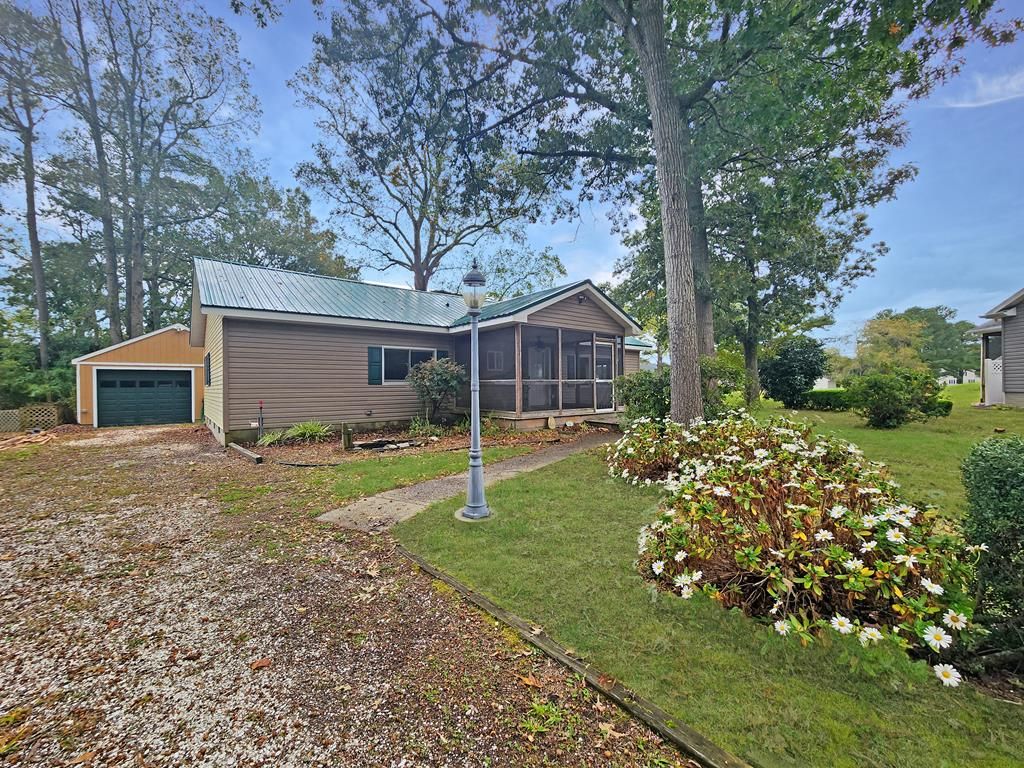 37240 Main Sail Ct, Greenbackville, VA 23356 - See Est. Value, Schools ...