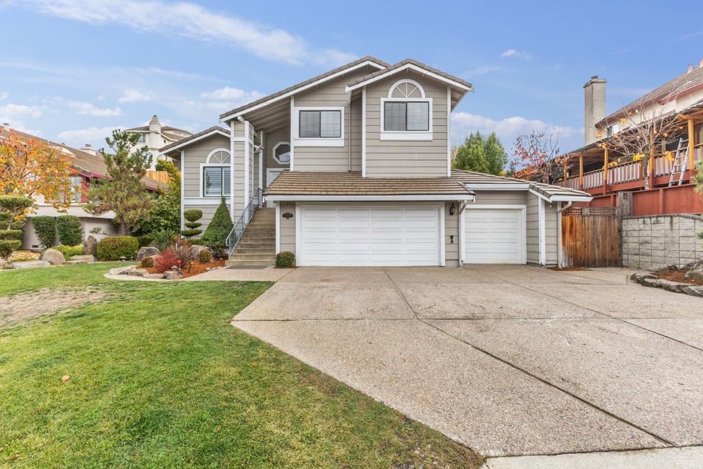 25732 W Ct, Hayward, CA 94541 - See Est. Value, Schools & More