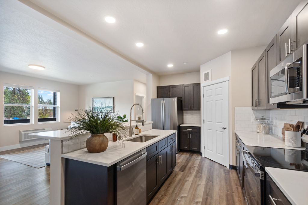 824 E Hastings Rd #b966b7939, Spokane, WA 99218 - See Est. Value ...