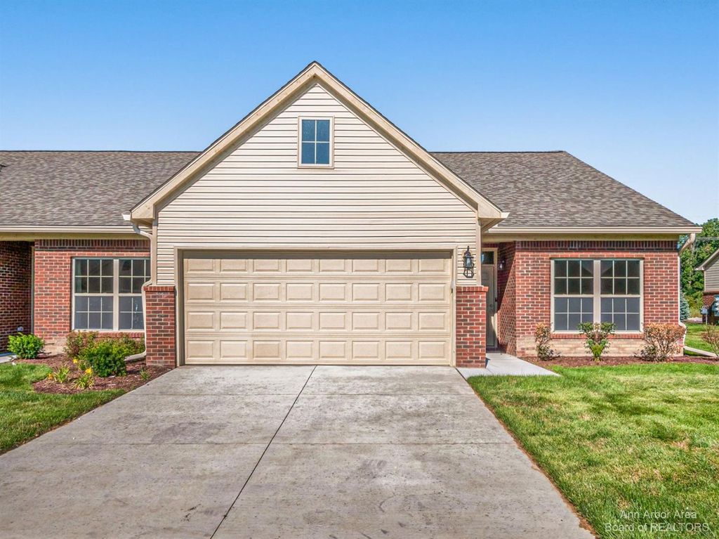 24108 Hemlock Dr, Flat Rock, MI 48134 - See Est. Value, Schools & More