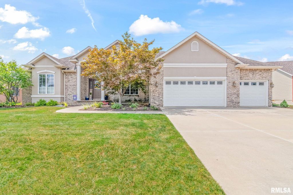 2320 Tara Ln, Springfield, IL 62704 - See Est. Value, Schools & More