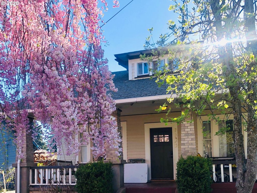 7231 4th St, Mount Hood Parkdale, OR 97041 - See Est. Value, Schools & More