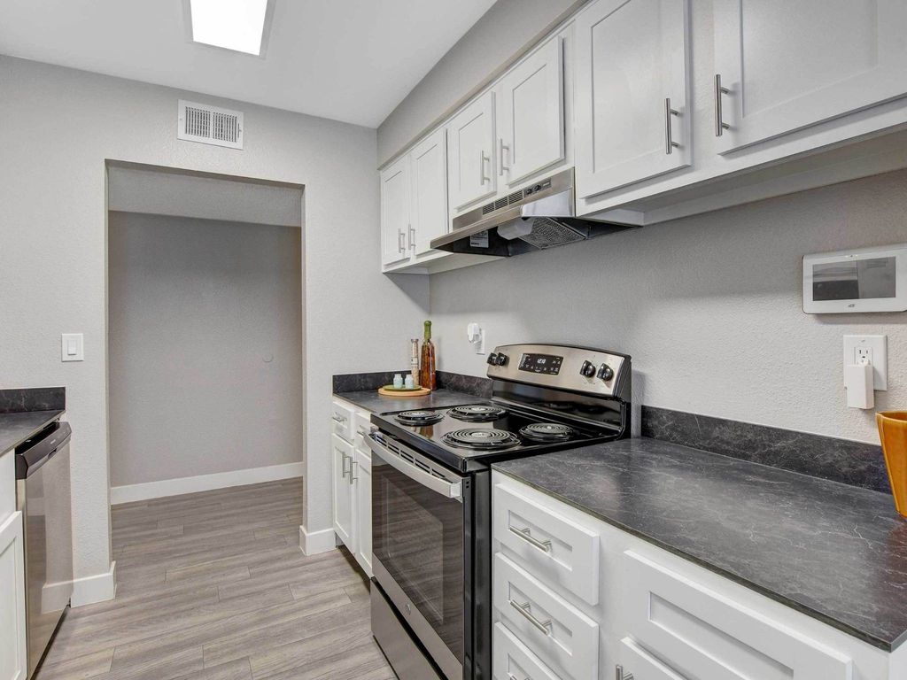 901 Brush St #33, Las Vegas, NV 89107 | Trulia