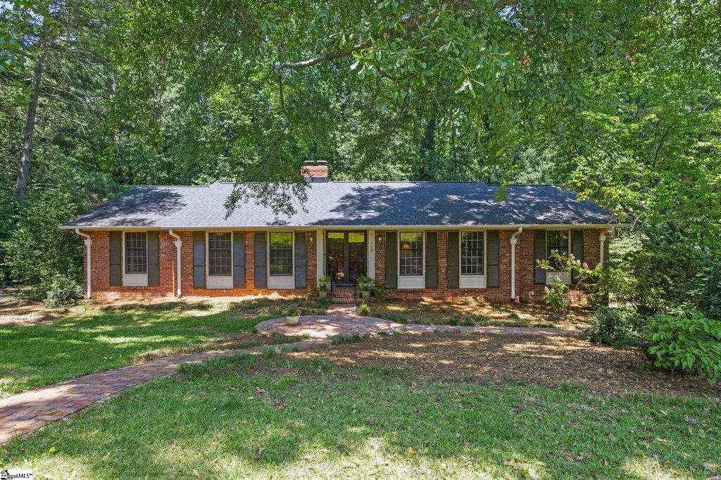 514 Trinity Way, Greenville, SC 29617 - See Est. Value, Schools & More