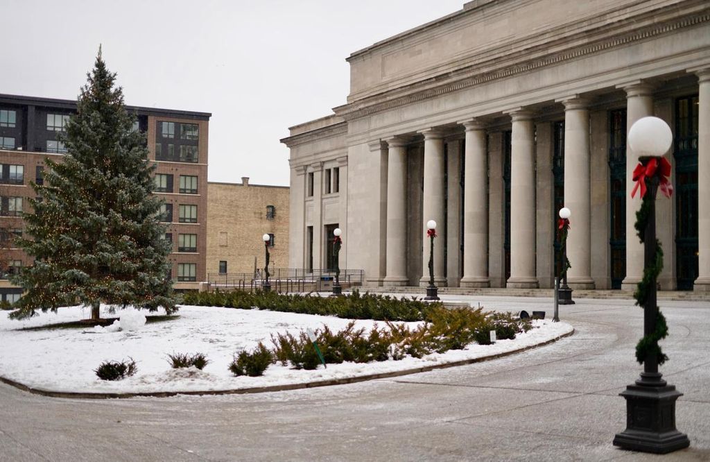 214 4th St E #220, Saint Paul, MN 55101 - See Est. Value, Schools & More