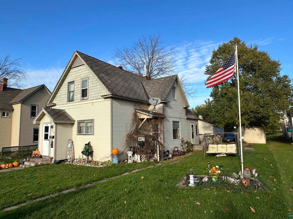 412 14th Ave W, Ashland, WI 54806 - See Est. Value, Schools & More