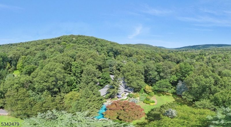 21 Midvale Mountain Rd, Mahwah, NJ 07430 | MLS# 3976214 | Trulia