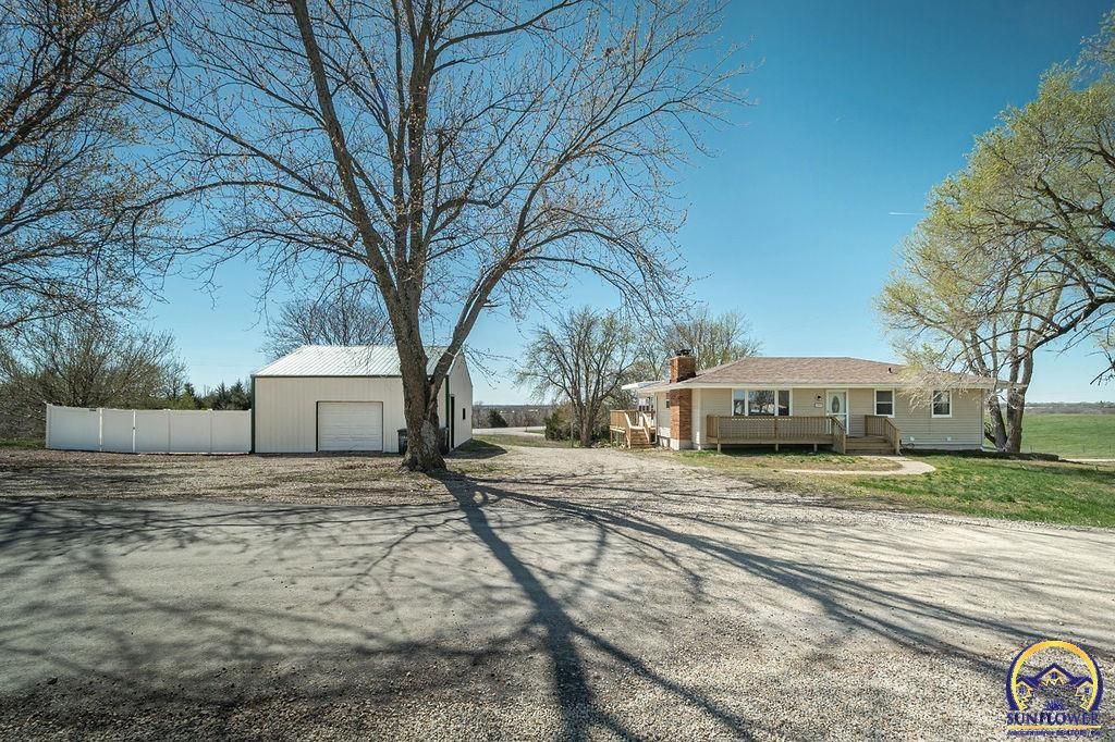 3547 Becker Ave, Meriden, KS 66512 - See Est. Value, Schools & More