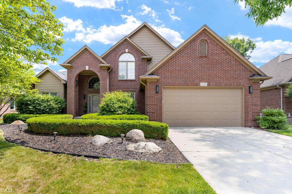 53194 Michael Dr, Chesterfield, MI 48047 - See Est. Value, Schools & More