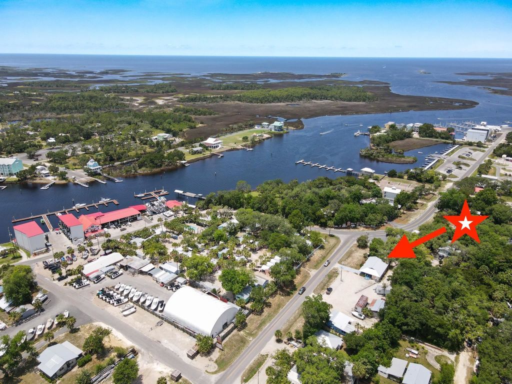 301 SE First Ave, Steinhatchee, FL 32359 | MLS# 372559 | Trulia