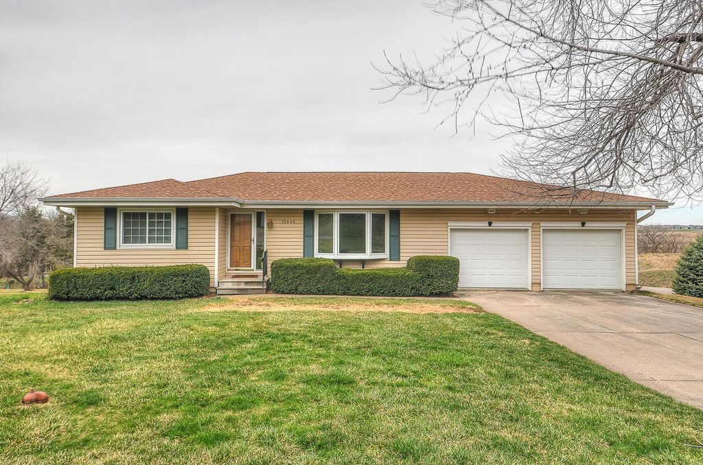 15446 Copper Ln, Council Bluffs, IA 51503 | Trulia