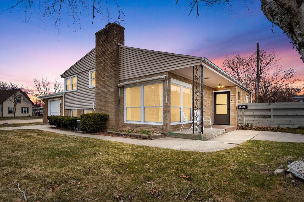 3453 Stratford AVENUE, Racine, WI 53402 - See Est. Value, Schools & More