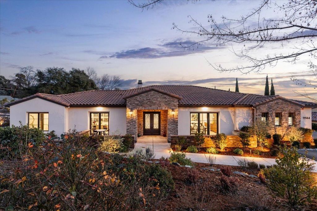 11144 Edgewood Rd, Auburn, CA 95603 - See Est. Value, Schools & More