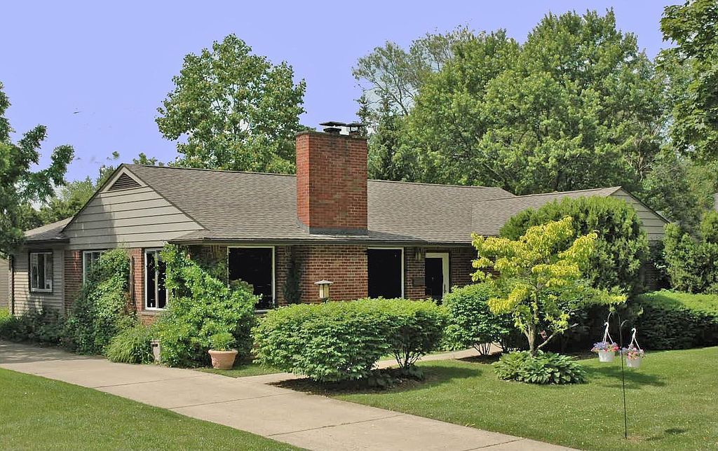 15625 Amherst Ave, Beverly Hills, MI 48025 - See Est. Value, Schools & More