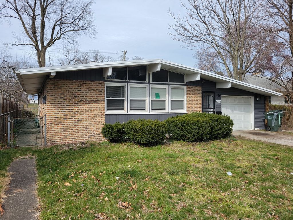 1232 E 151st St, Dolton, IL 60419 - See Est. Value, Schools & More