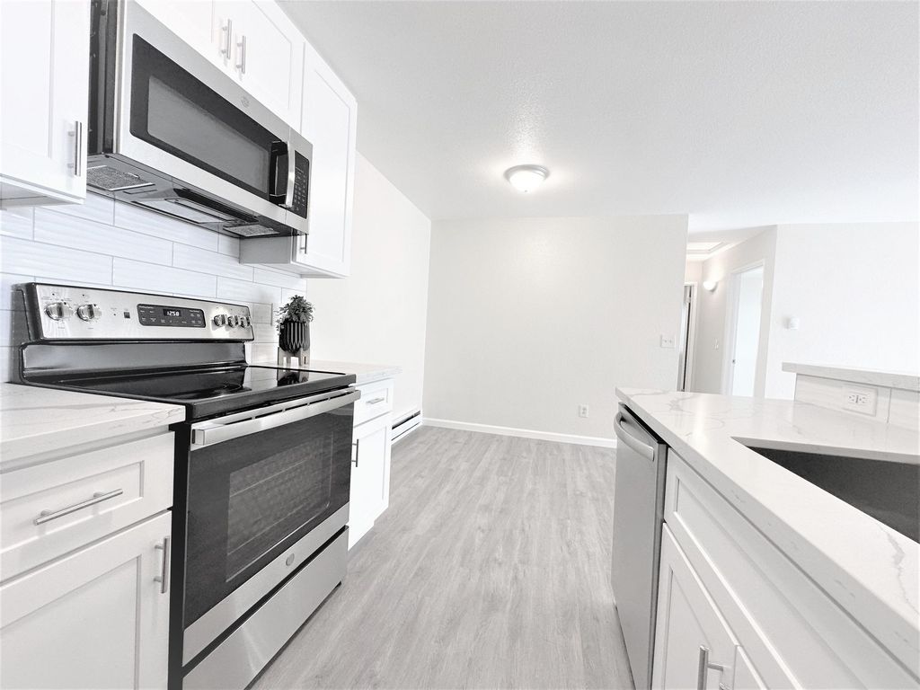 16424 Foothill Blvd - Castro Valley, CA | Trulia