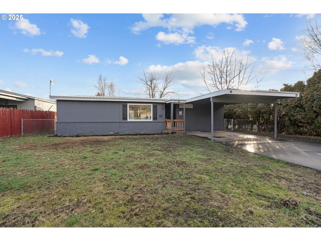 3520 NE Johns Pl, Pendleton, OR 97801 - See Est. Value, Schools & More