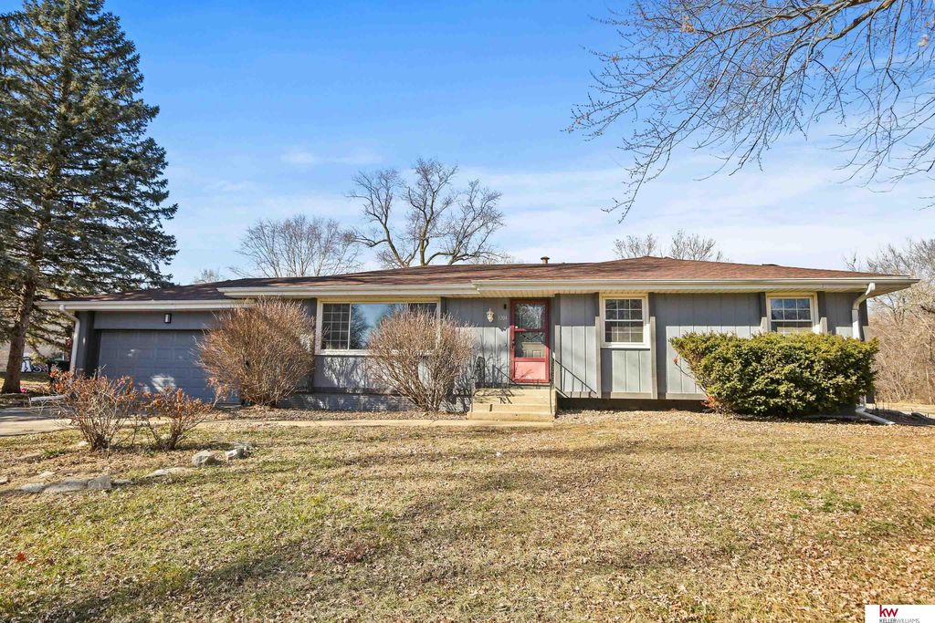 3204 Cottonwood Ln, Omaha, NE 68134 - See Est. Value, Schools & More