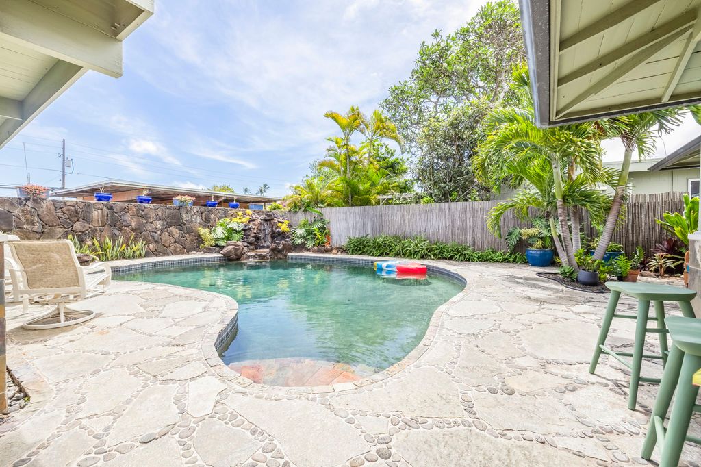 337 N Kainalu Dr, Kailua, HI 96734 - See Est. Value, Schools & More