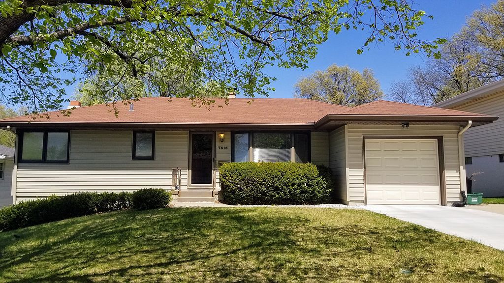 7618 Grover St, Omaha, NE 68124 | Trulia