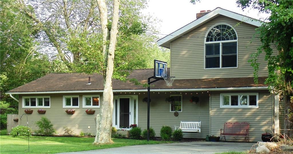 20 Shore Rd, Waterford, CT 06385 - See Est. Value, Schools & More