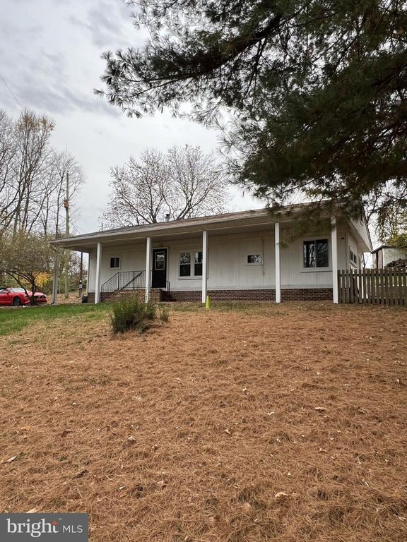 918 N McDermott Rd, Fawn Grove, PA 17321 - See Est. Value, Schools & More