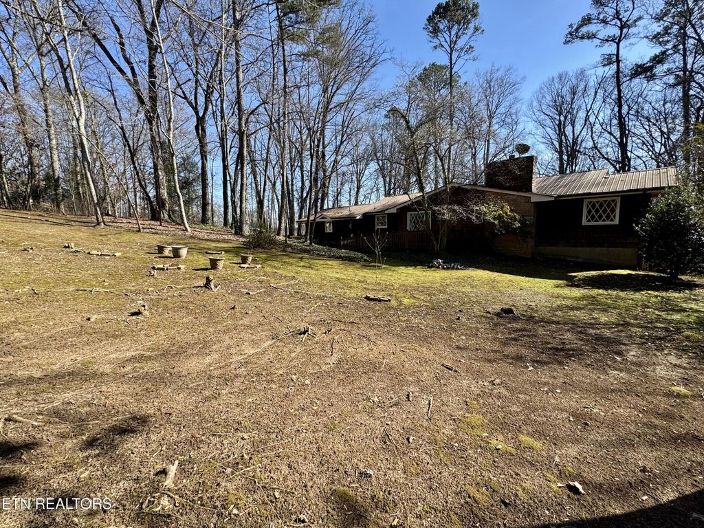 861 W Outer Dr #21, Oak Ridge, TN 37830 - See Est. Value, Schools & More