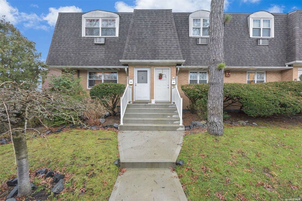 6 Glen Hollow Dr UNIT A-36, Holtsville, NY 11742 | Trulia