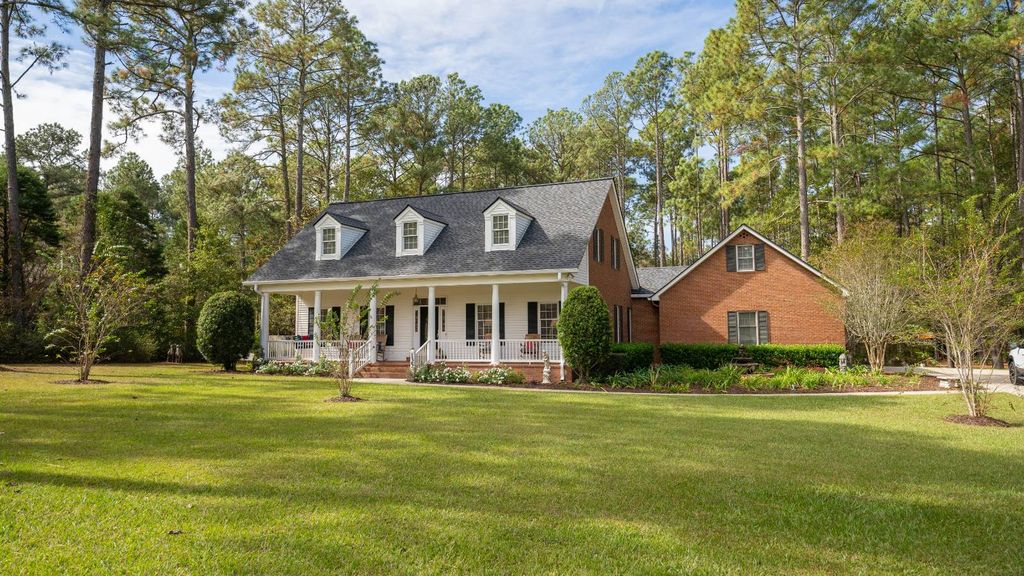 135 Southlake Dr, Moultrie, GA 31768 | MLS# 11220082 | Trulia
