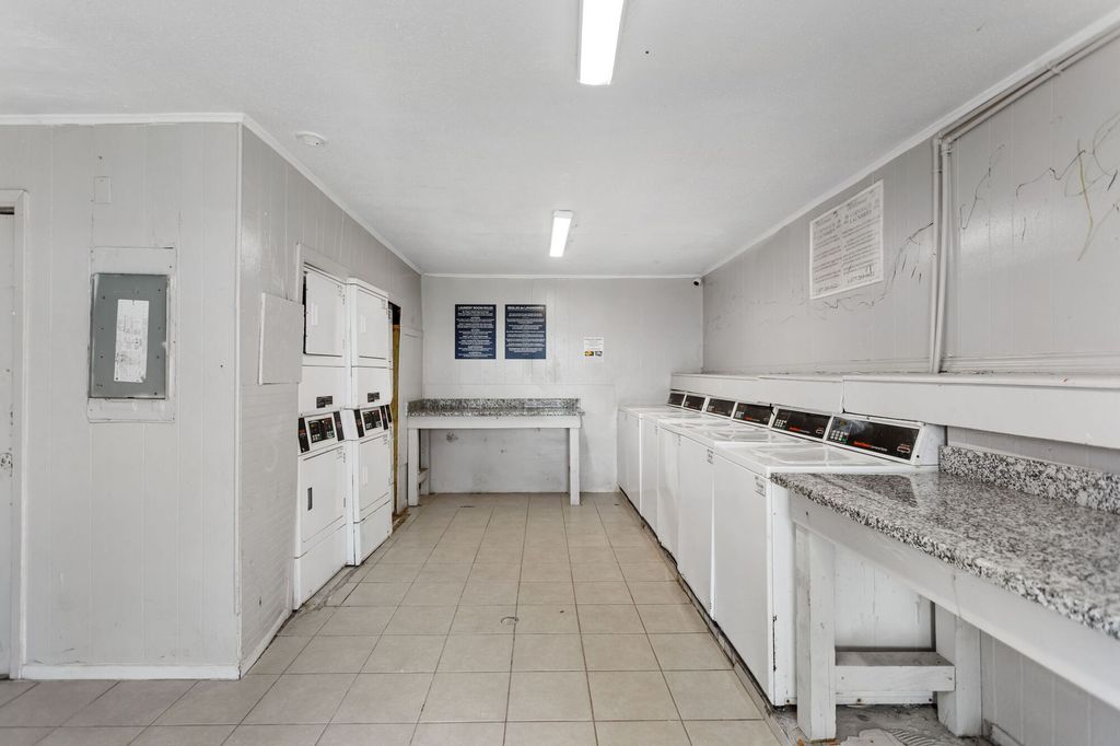 8323 Cinnamon Ln #908, Houston, TX 77072 - See Est. Value, Schools & More