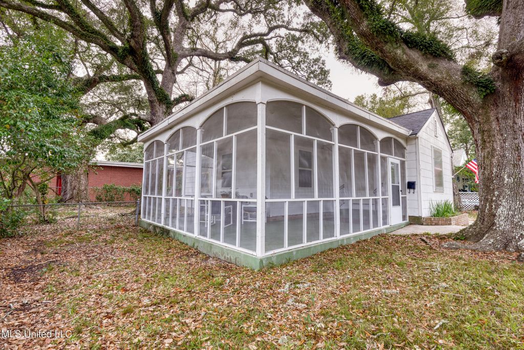 151 Saint George Ave, Biloxi, MS 39530 - See Est. Value, Schools & More