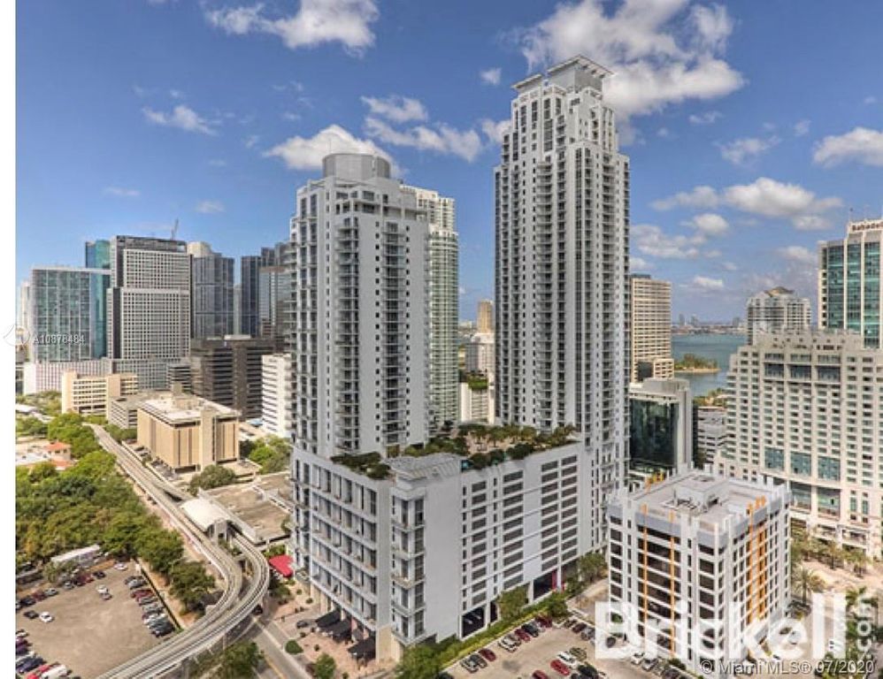 1050 Brickell Ave #3016, Miami, FL 33131 - See Est. Value, Schools & More