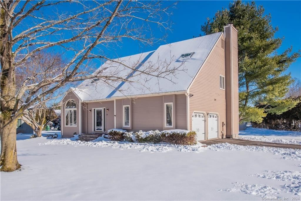 27 High Ridge Rd, Cromwell, CT 06416 | MLS# 170625792 | Trulia