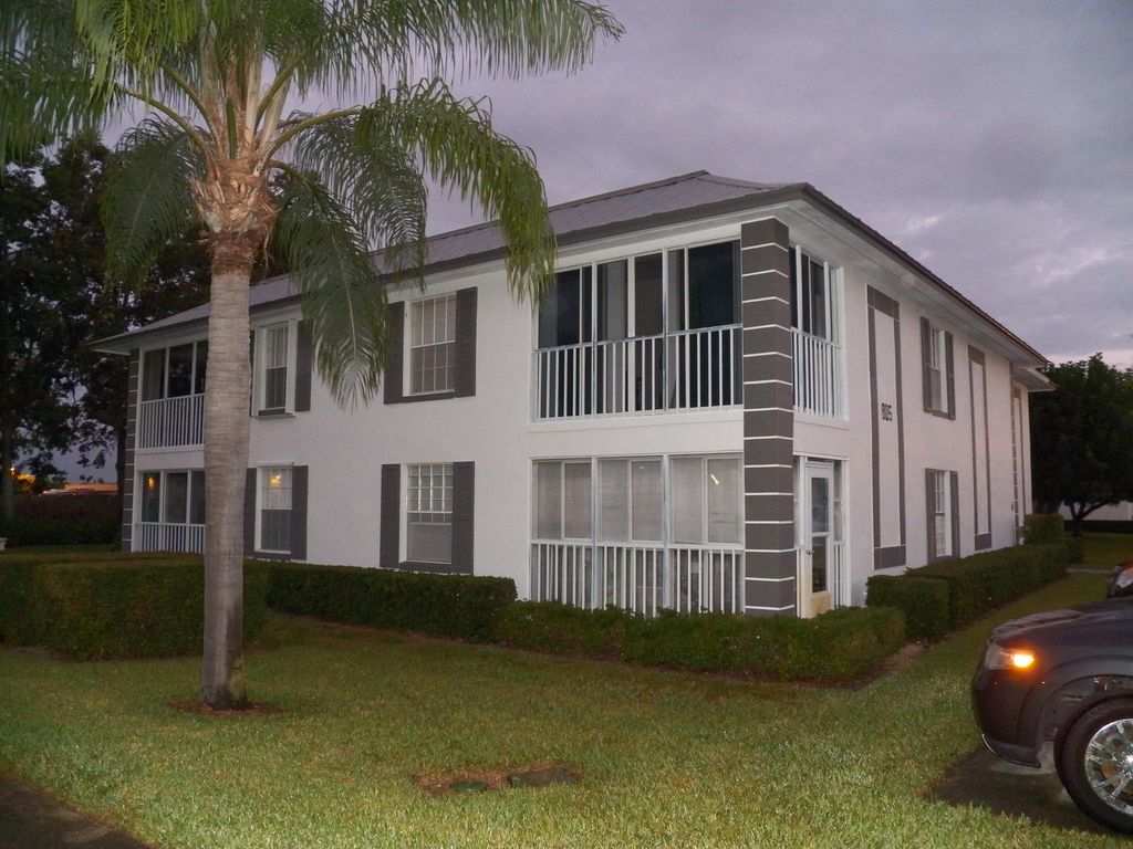 805 SE Central Pkwy #1, Stuart, FL 34994 - See Est. Value, Schools & More