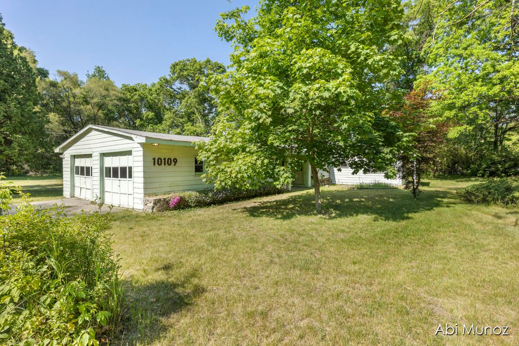 10109 W Wise Rd, Greenville, MI 48838 - See Est. Value, Schools & More