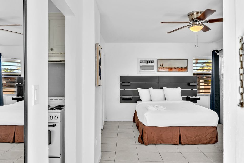 1900 N Ocean Dr #1905, Hollywood, FL 33019 - See Est. Value, Schools & More