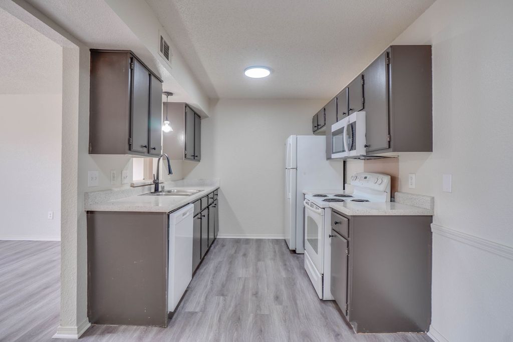 7500 Jenny Lind Rd #321, Fort Smith, AR 72908 | Trulia