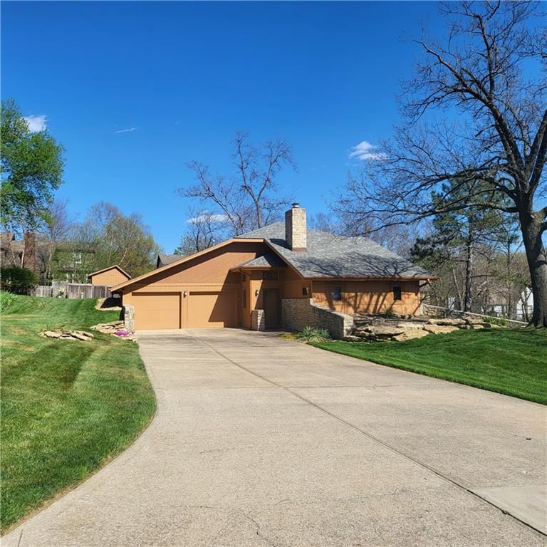 5717 Hauser St, Shawnee, KS 66216 | MLS# 2482858 | Trulia