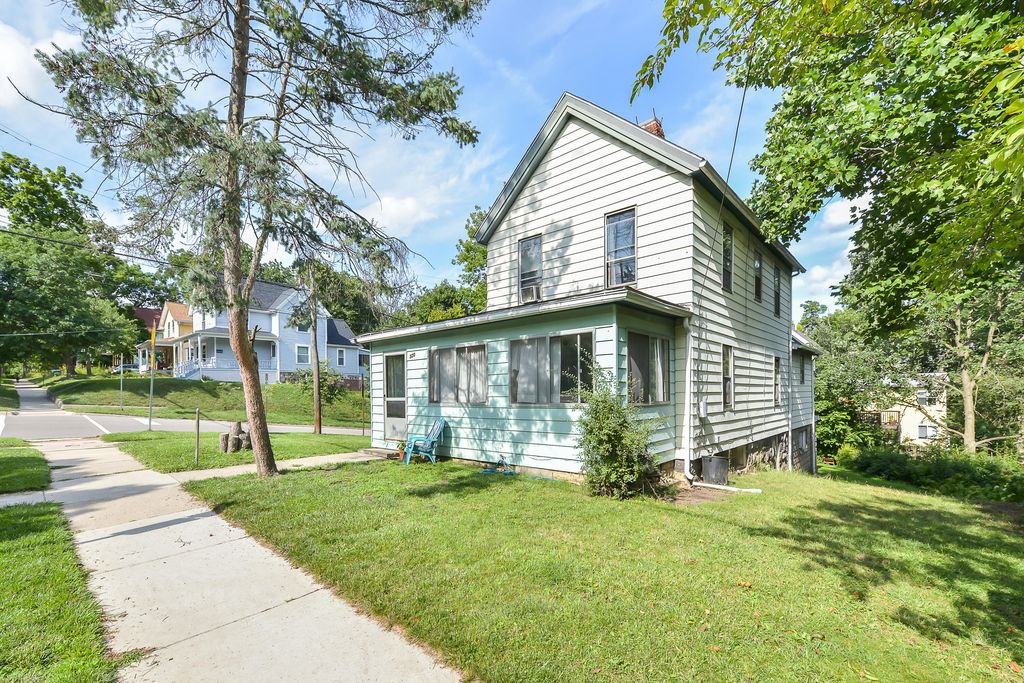520 Spring St, Ann Arbor, MI 48103 - See Est. Value, Schools & More