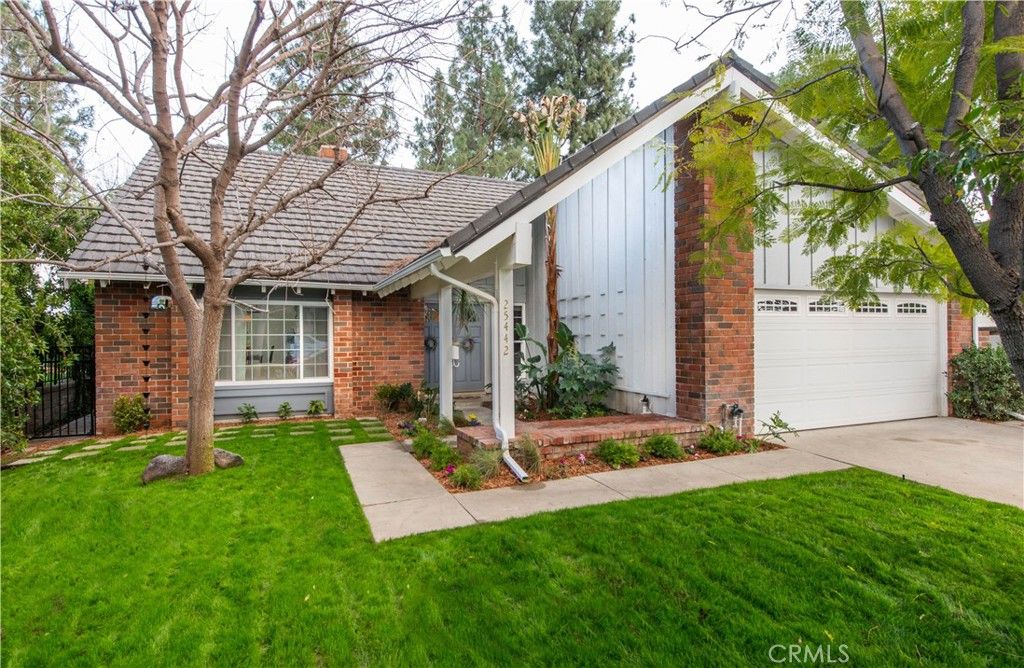 25442 Via Adorna, Santa Clarita, CA 91355 - See Est. Value, Schools & More