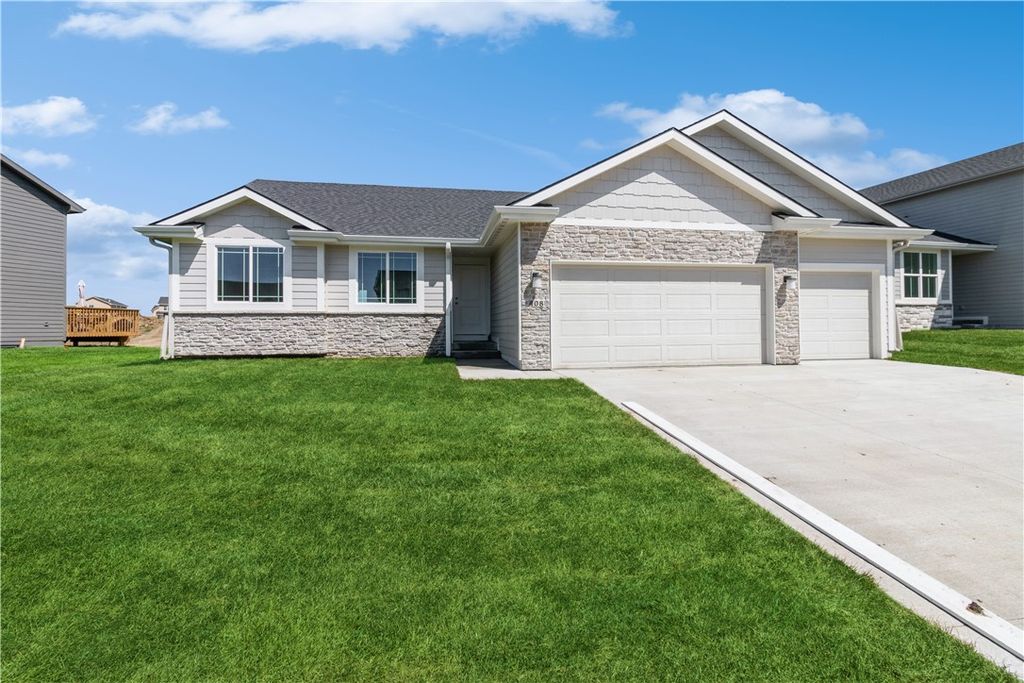 2810 NW Boulder Point Pl, Ankeny, IA 50023 | MLS# 692155 | Trulia