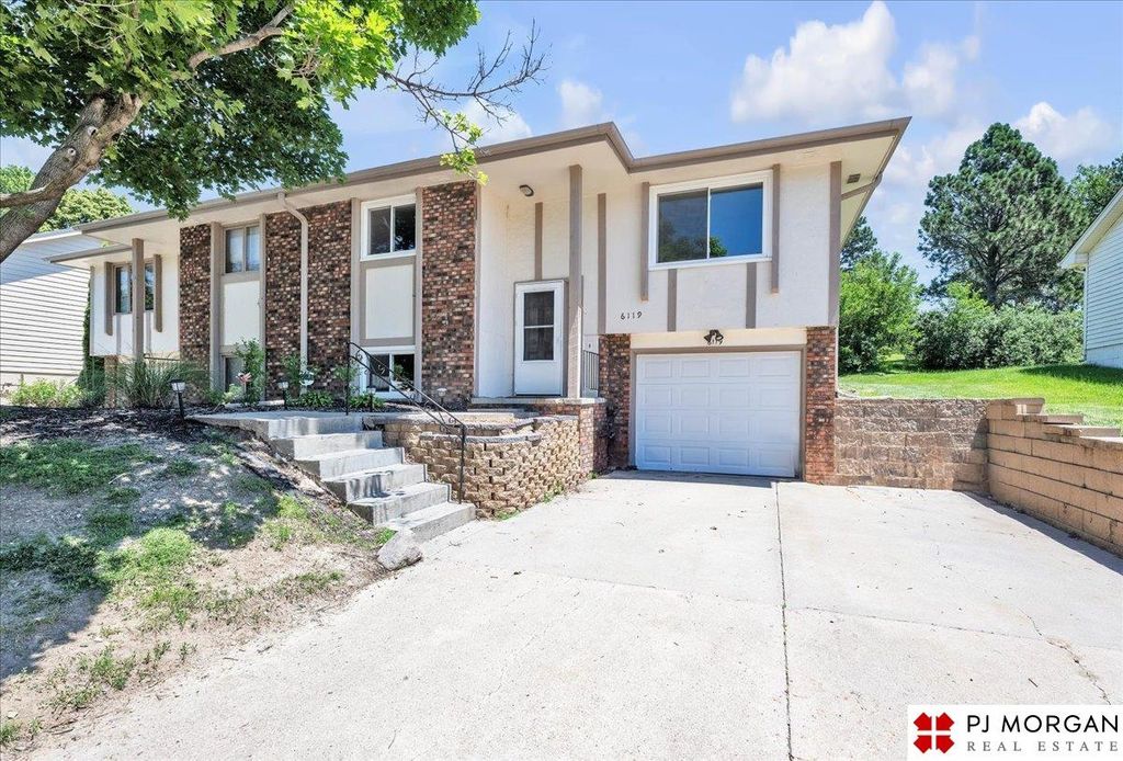 6119-6121 N 108th Avenue Cir, Omaha, NE 68164 | Trulia