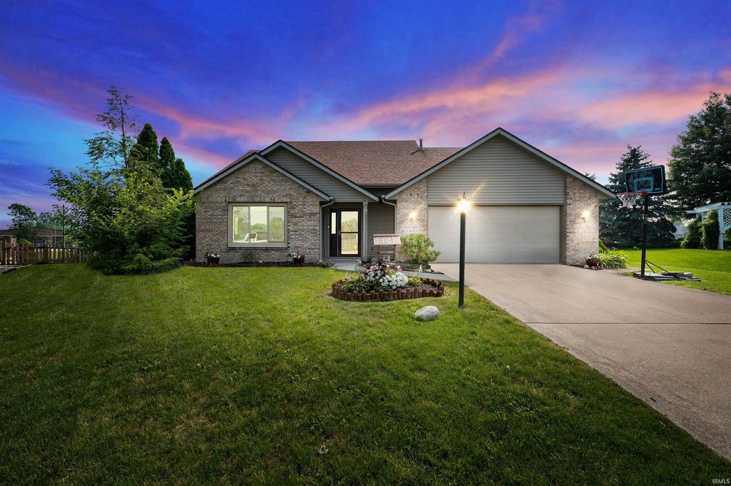 10833 Lupine Ln, Fort Wayne, IN 46804 - See Est. Value, Schools & More