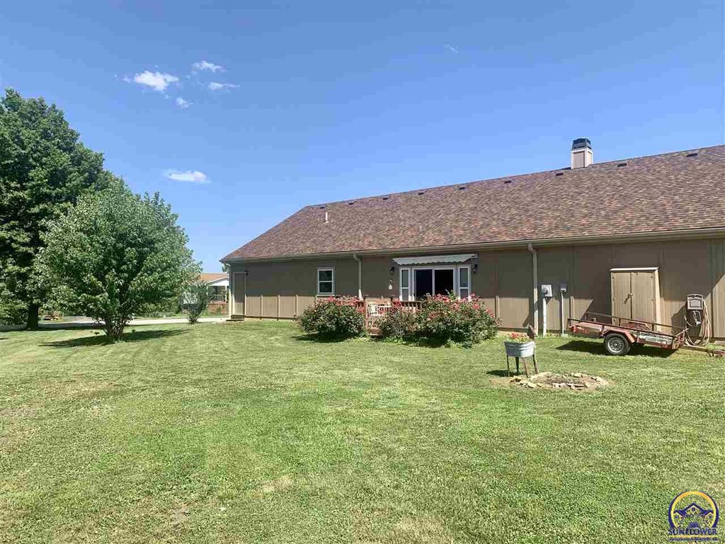 22441 Sunset Dr, Vassar, KS 66543 - See Est. Value, Schools & More