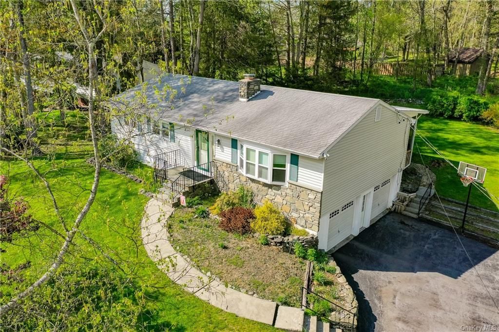 5 Albie Drive, Hyde Park, NY 12538 | Trulia