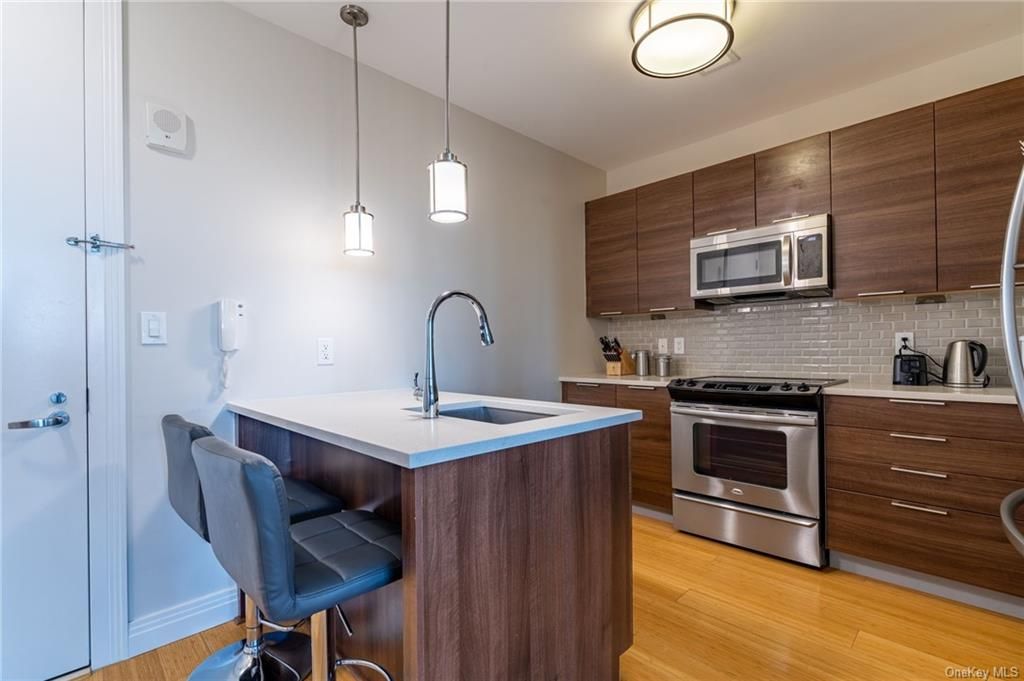 701 Ridge Hill Boulevard UNIT 8G, Yonkers, NY 10710 | Trulia