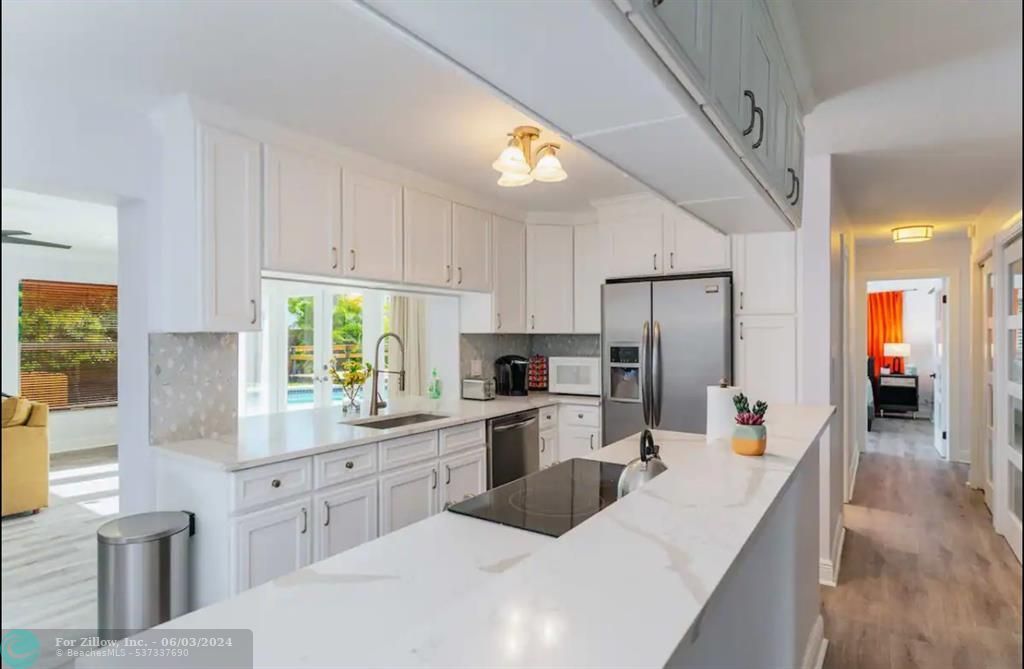 2521 NE 51st St, Lighthouse Point, FL 33064 | MLS# F10438498 | Trulia